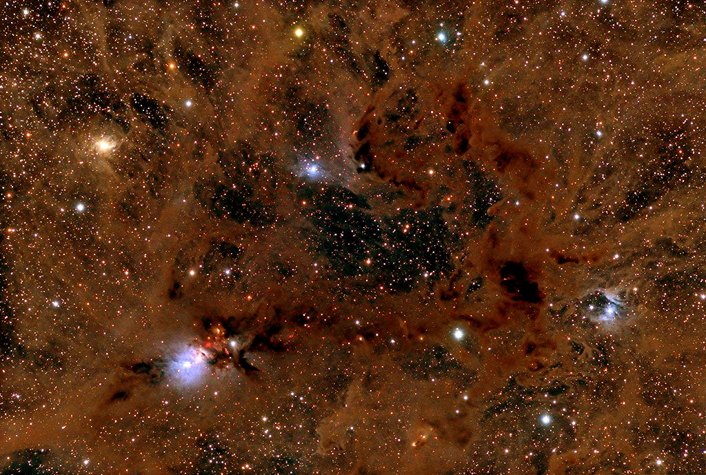 ASTRONOMIA DE YAVE-BARNARD'S CATALOGUE OF DARK AND MOLECULAR CLOUDS ...